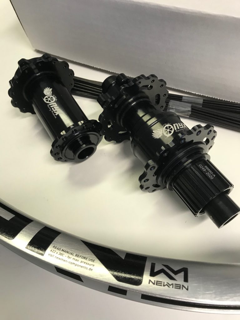 Custom Wheels Onyx Hubs Europe
