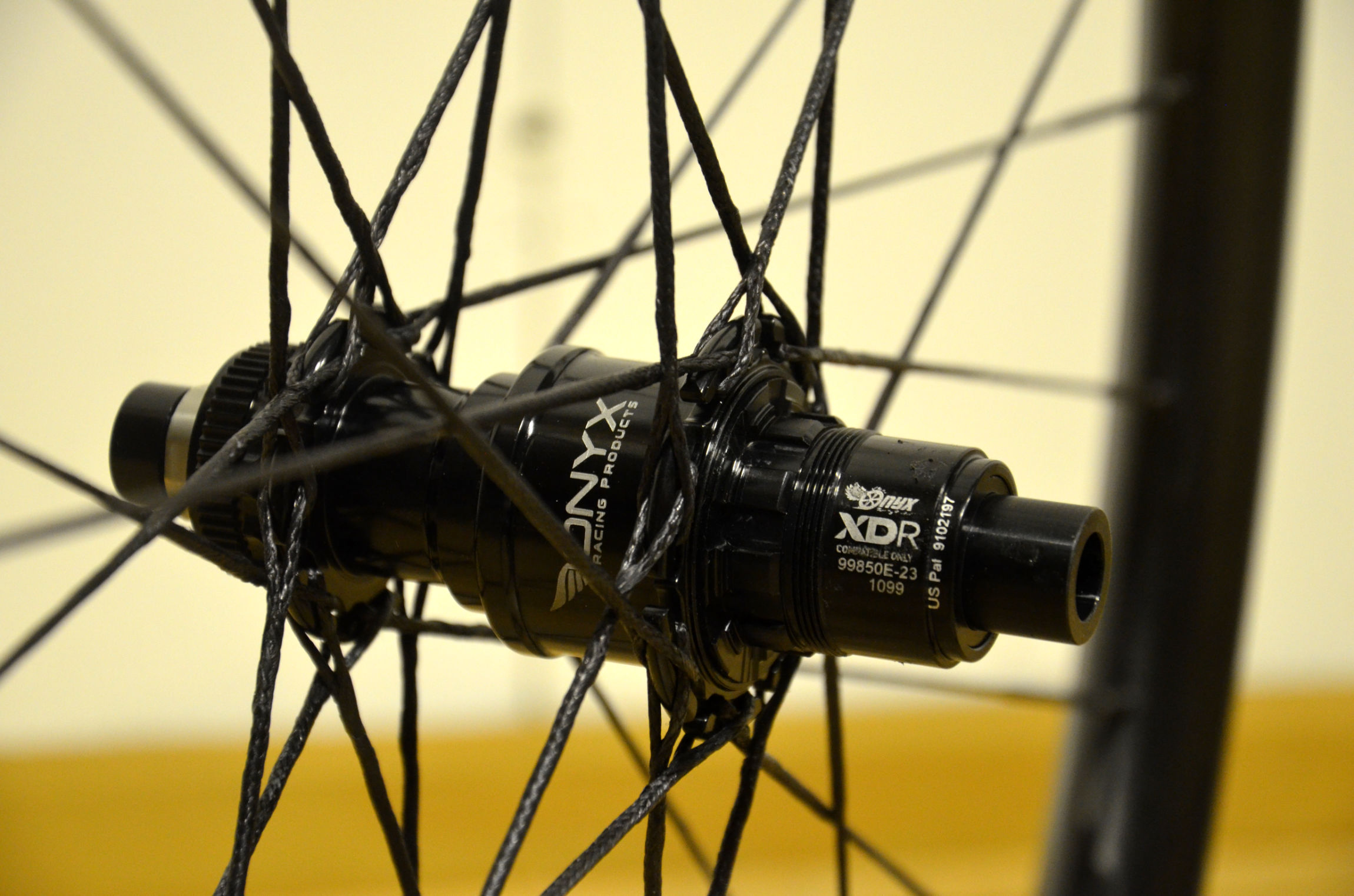 Onyx Vesper HK X Revel Bikes RW30 Wheels - Onyx Hubs Europe